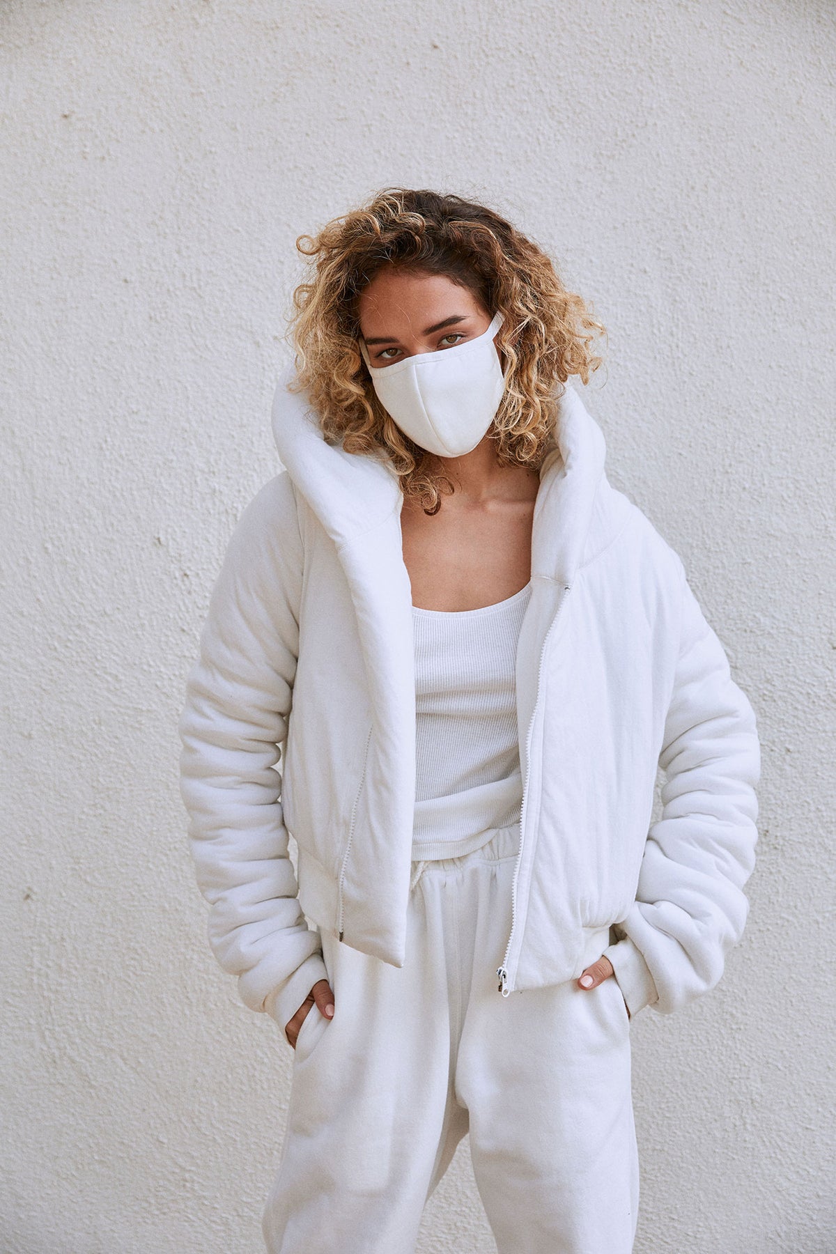 Cloud Capsule – R0AM